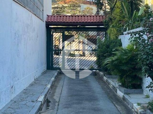 Sobrado de vila à venda com 3 quartos, 2 suítes, 2 vagas, 132 m² Mooca