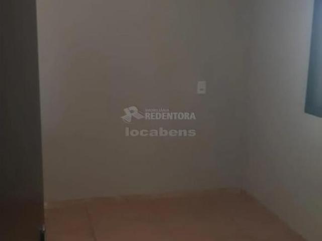 Sobrado de 04 dormitórios no bairro Residencial São Benedito na cidade de Jaci/SP