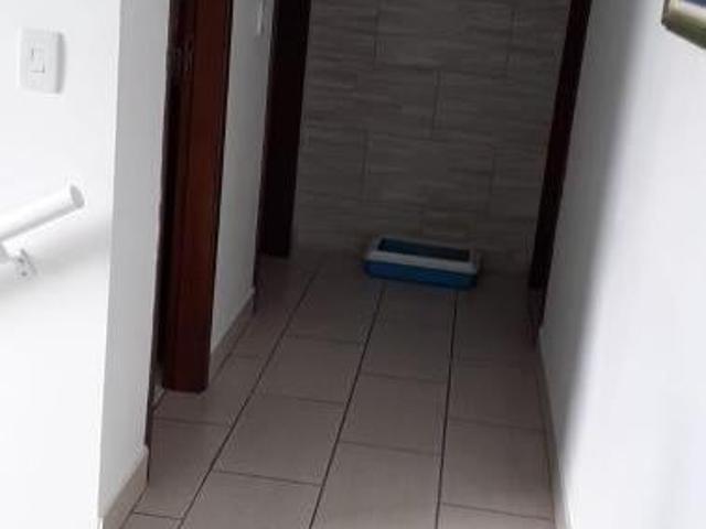 sobrado de 04 dormitorios no centro de imbe