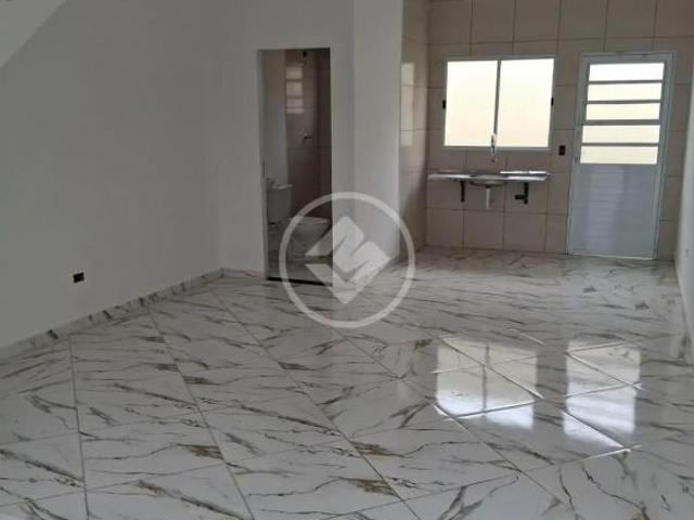 Sobrado de 02 dorms a venda, com uma área total de 80m², no Jardim Santo Antonio da Boa Vista, Jaca