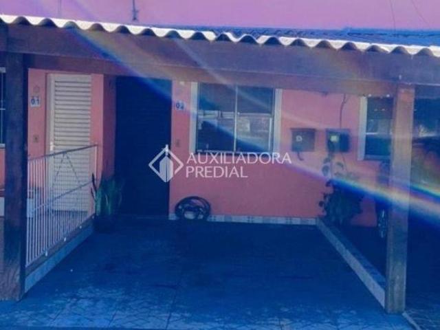 Sobrado de 02 quartos em Parque Marechal Rondon