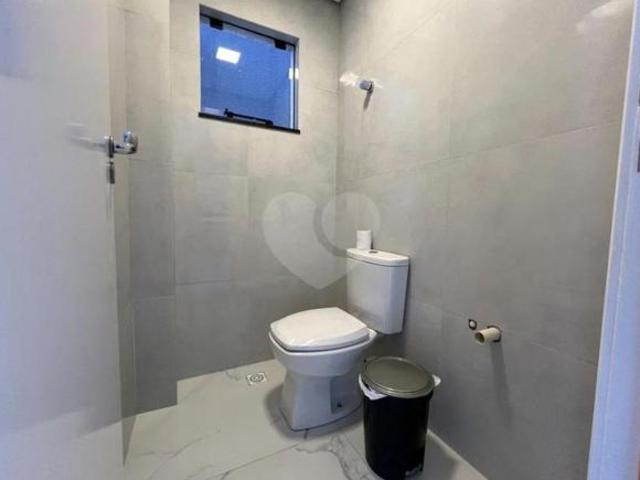 Sobrado de 143m² a venda no Umbará