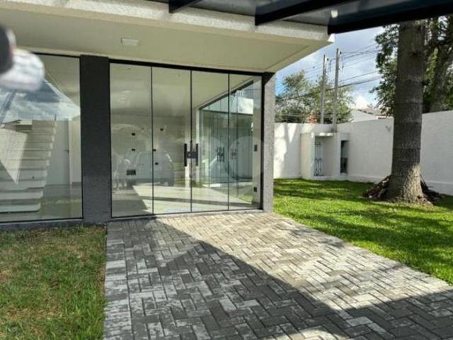 Sobrado de 144m² a venda no Bairro Alto