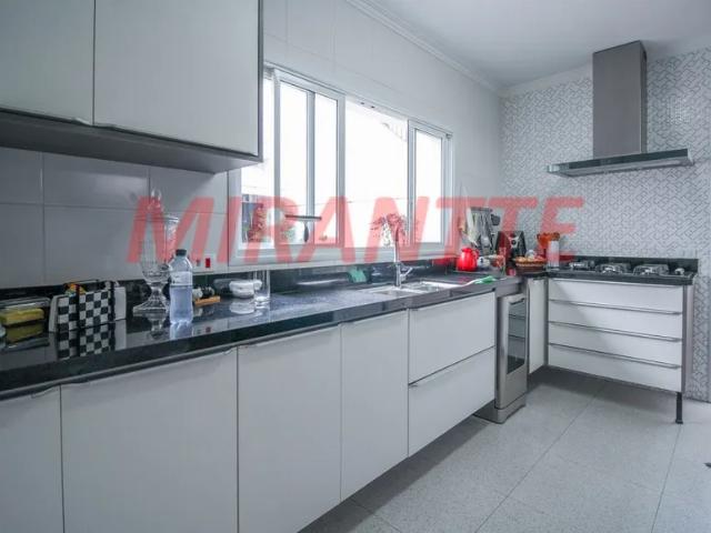 Sobrado de 149m² com 3 quartos em Jardim Leonor Mendes de Barros