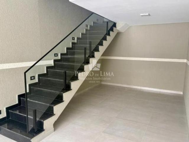 Sobrado de 150m² com 3 suítes, 3 vagas na Penha a 1500 metros do Metrô Vila Matilde