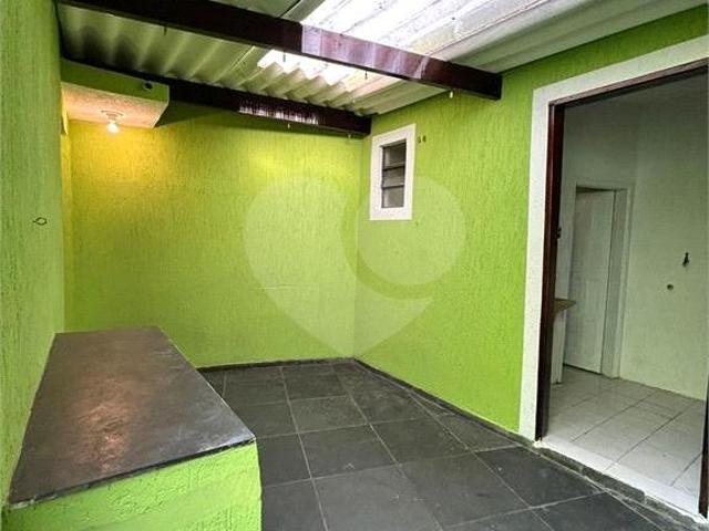 Sobrado de 150m² com 4 dormitórios a venda