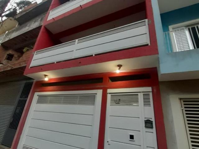 SOBRADO de 151.25m² C/03 Dorms/01 suíte/04 Vagas BONANÇA OSASCO R$ 450.000