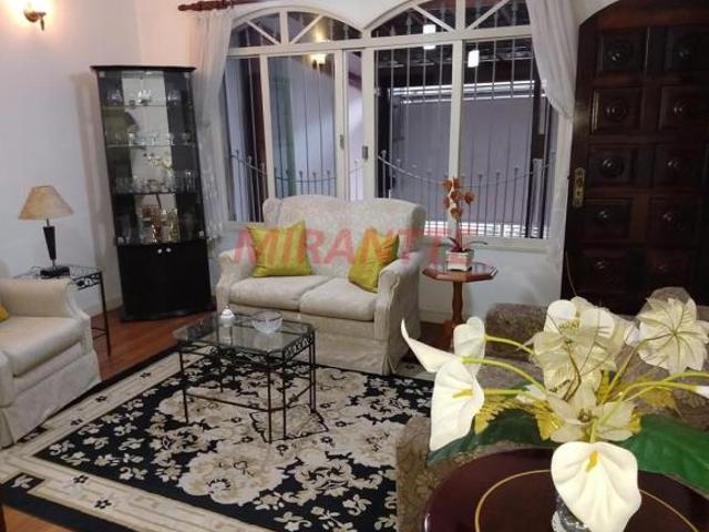 Sobrado de 152m² com 2 quartos