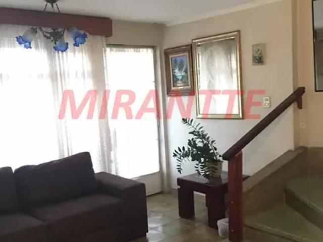 Sobrado de 159m² com 3 quartos em Água Fria