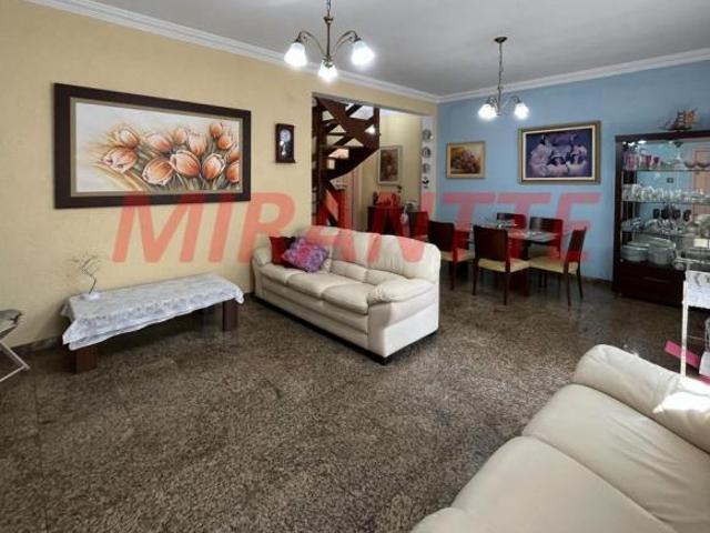 Sobrado de 160m² com 4 quartos