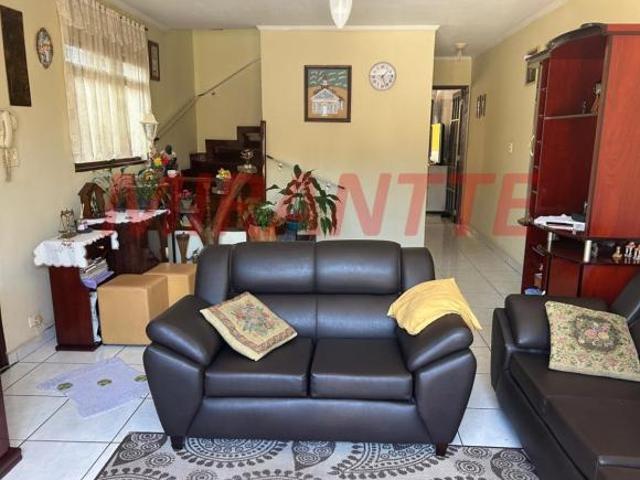 Sobrado de 164m² com 3 quartos