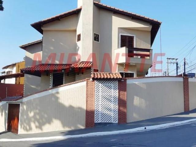 Sobrado de 164m² com 4 quartos