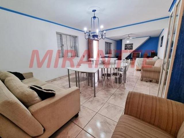 Sobrado de 164m² com 5 quartos