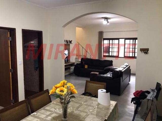 Sobrado de 168m² com 3 quartos