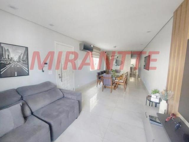 Sobrado de 169m² com 3 quartos