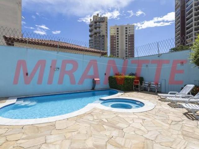 Sobrado de 172m² com 4 quartos