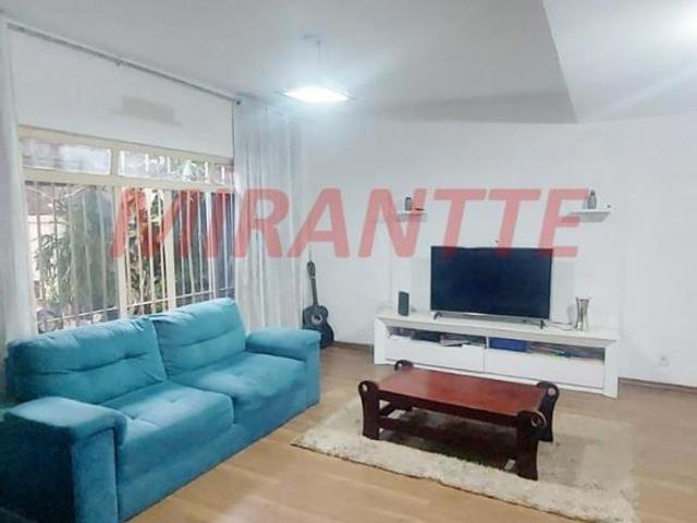 Sobrado de 174m² com 4 quartos