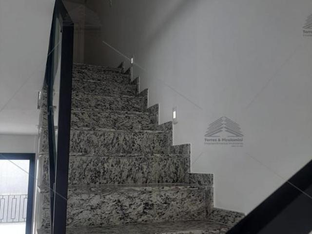Sobrado de 175 m² a venda na Vila Formosa, com 3 dormitórios sendo 3 suítes, cozinha, sala, lavander