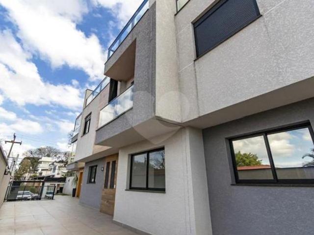 Sobrado de 179m² a venda no Guabirotuba