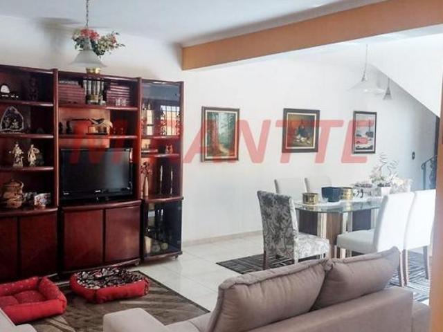 Sobrado de 183m² com 4 quartos