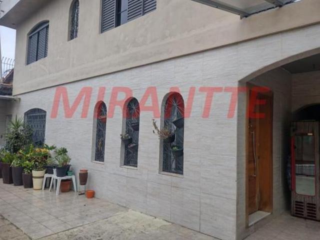 Sobrado de 180m² com 3 quartos