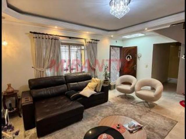 Sobrado de 180m² com 3 quartos