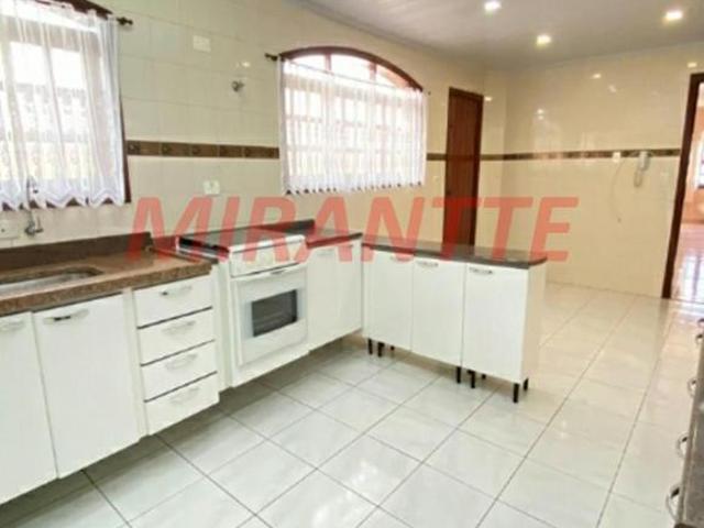 Sobrado de 180m² com 3 quartos