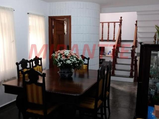 Sobrado de 180m² com 3 quartos