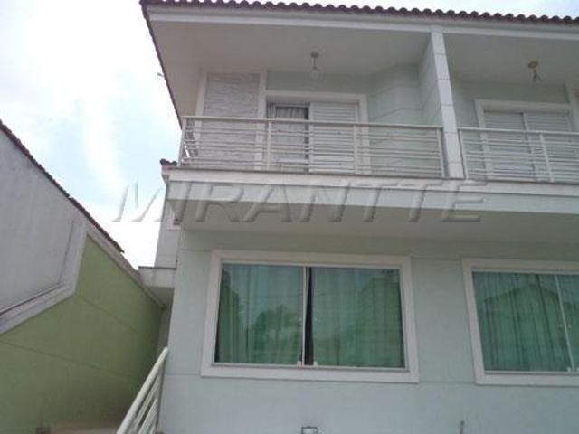 Sobrado de 180m² com 3 quartos