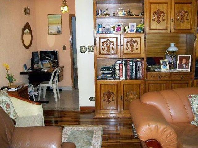 Sobrado de 180m² com 3 quartos