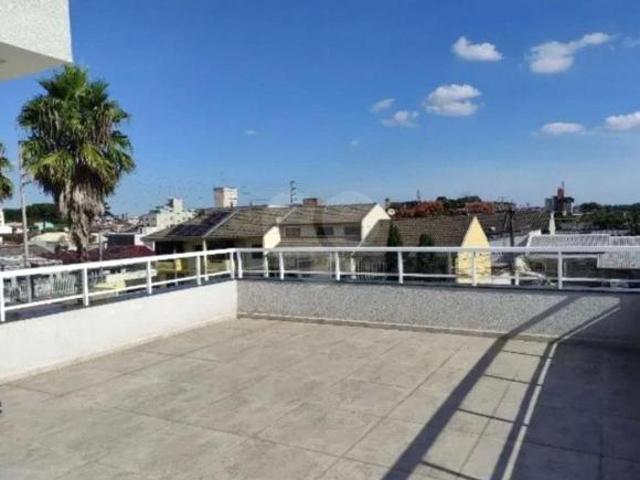 Casa com 3 quartos em Portão, área total de 240 m² para venda