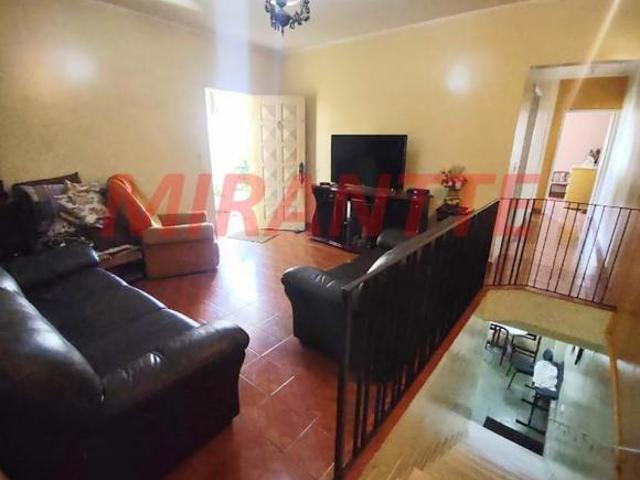 Sobrado de 181m² com 3 quartos