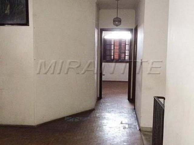 Sobrado de 182m² com 4 quartos