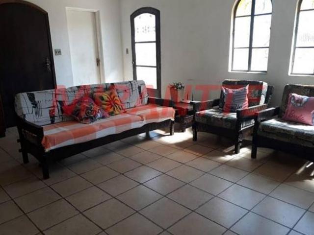 Sobrado de 184m² com 3 quartos