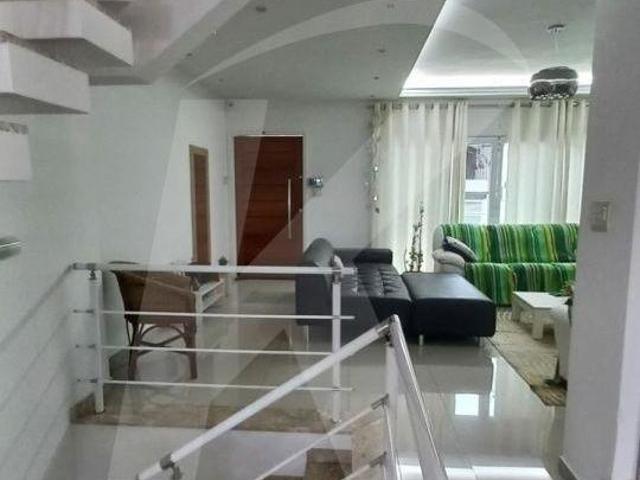 Sobrado de 186 mts², 03 dormitórios, 03 suítes, 03 vagas, à Venda no Tremembé