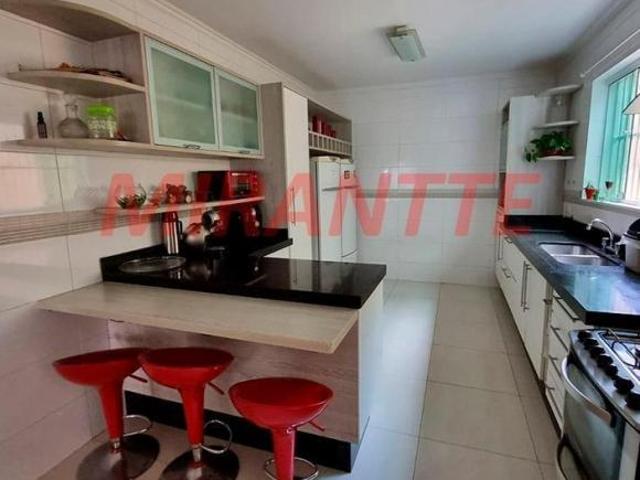 Sobrado de 186m² com 3 quartos