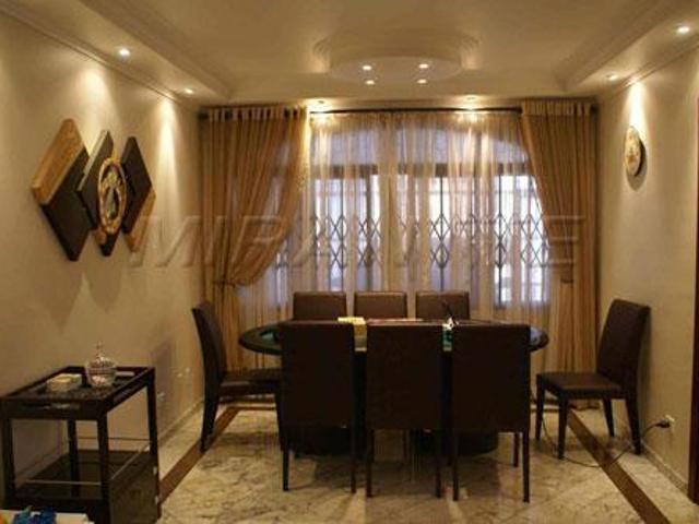 Sobrado de 186m² com 3 quartos