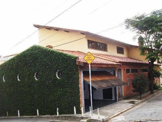 Sobrado de 186m² com 5 quartos