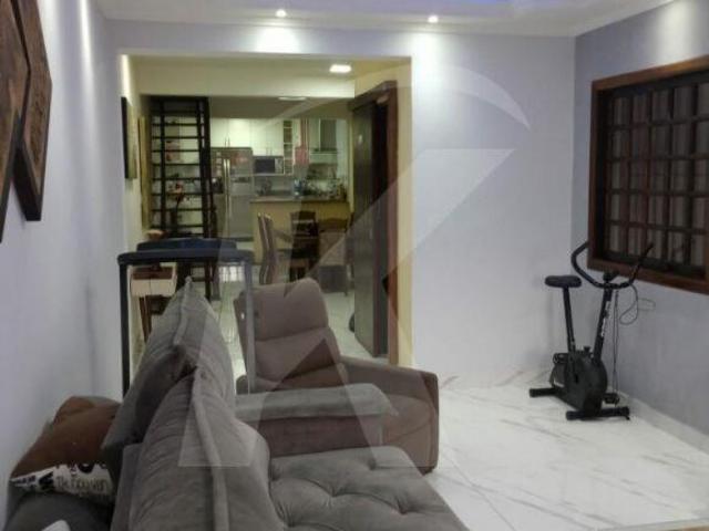 Sobrado de 190 mts², 03 dormitórios 1suíte, 3 vagas, à Venda na Freguesia do Ó