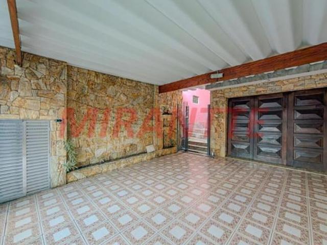 Sobrado de 191m² com 3 quartos