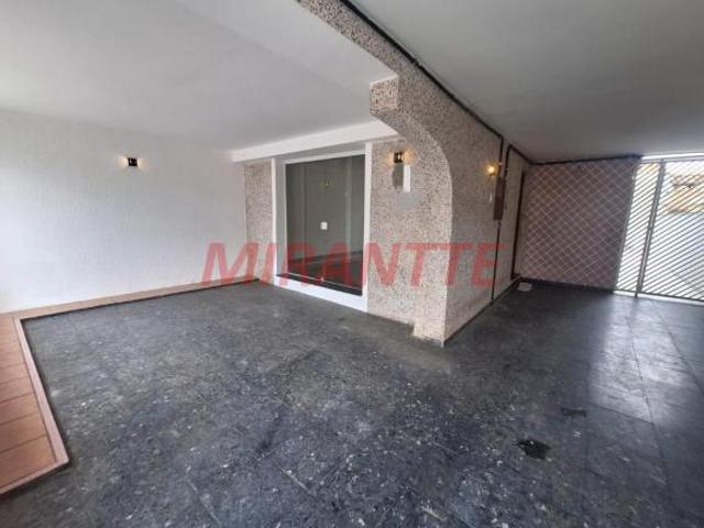 Sobrado de 191m² com 3 quartos