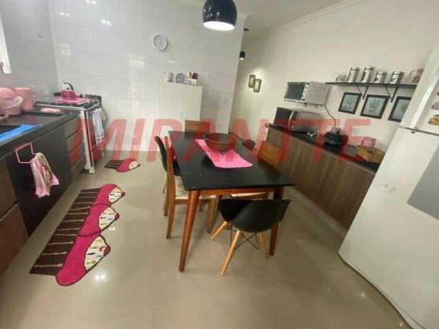 Sobrado de 191m² com 3 quartos