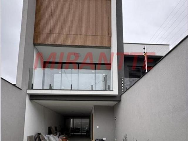 Sobrado de 197m² com 3 quartos
