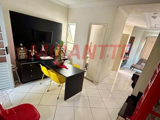 Sobrado de 197m² com 4 quartos