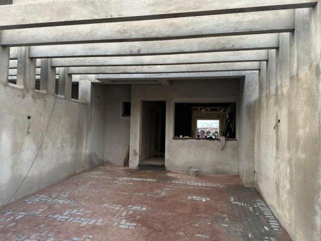 Sobrado de 194 m² com 3 quartos à venda em Portão