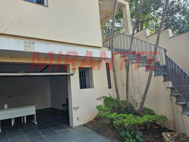 Sobrado de 196m² com 3 quartos