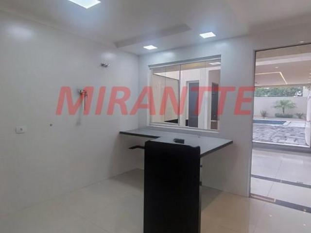 Sobrado de 199m² com 3 quartos
