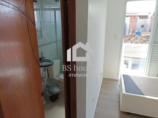 Sobrado de 107m², 2 dormitórios sendo duas suítes, 3 vagas Cecília Maria