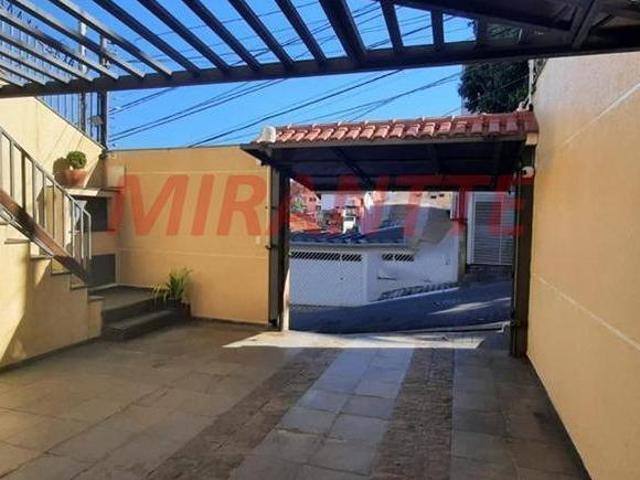 Sobrado de 107m² com 2 quartos