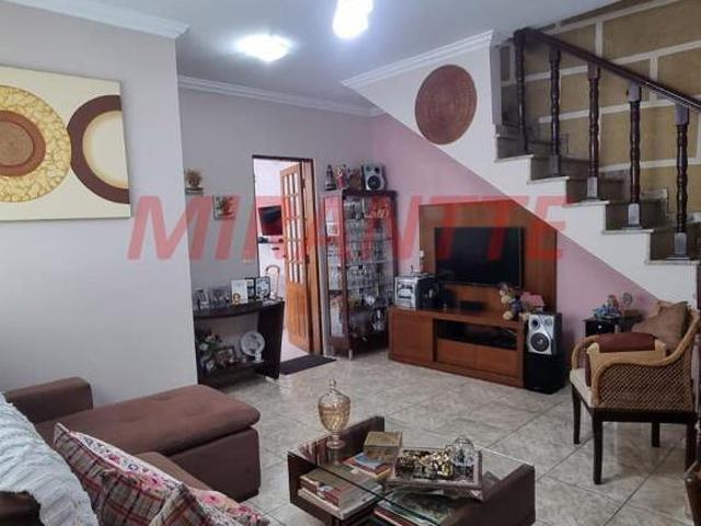 Sobrado de 106m² com 2 quartos